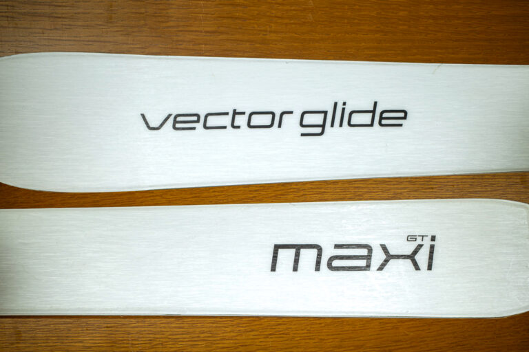 VECTOR GLIDE MAXI Gran Turismo 170 – 土と雪と